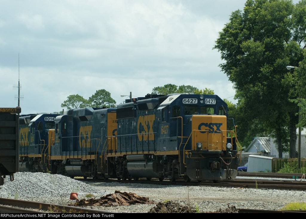 CSX 6427 & Slug 2225 in Wildwood.